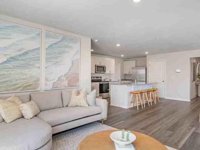 The Grove at Village Oaks 3 Bedroom Apartment for Rent at 2460 Turnworth Cir, Myrtle Beach, SC 29579