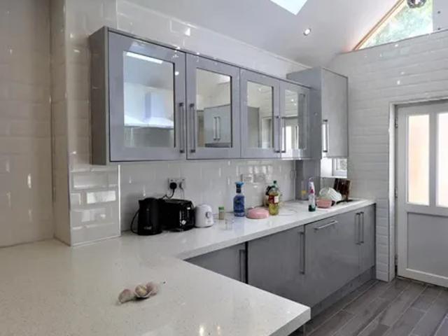 The Grove, Birmingham, B16 9EA, United Kingdom | 5 bed house for rent #165885212 | Rentberry