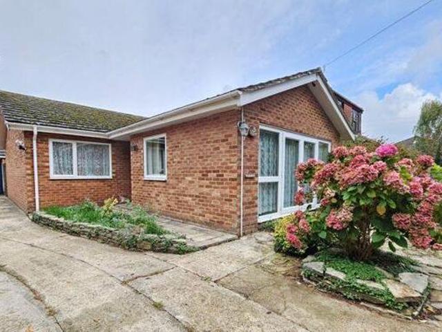 The Grove, Hill Head, 2 Bedroom Detached