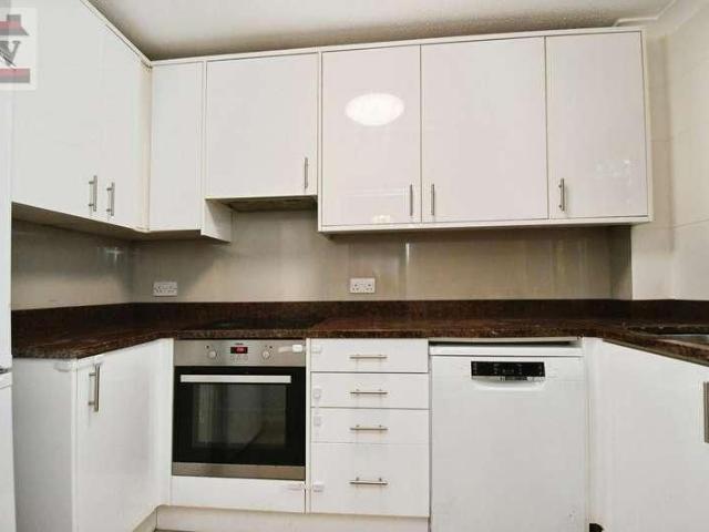 The Grove, Isleworth, TW7