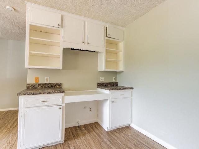 The Grove One & Two Bedroom Apartments 1 Bedroom Apartment for Rent at 3605 Barry Ave, Fort Smith, AR 72903