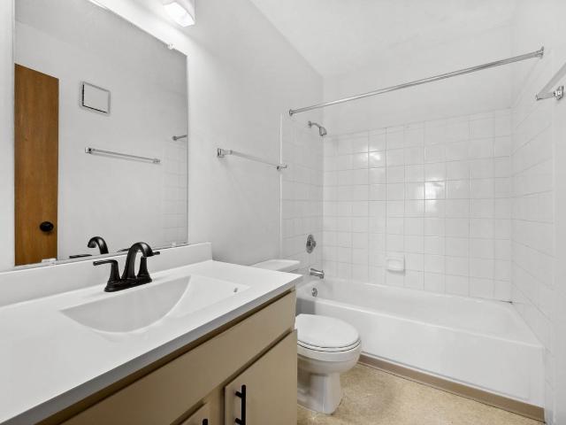 The Grove of White Bear Lake 2 Bedroom Apartment for Rent at 1501 Park St, White Bear Lake, MN 55110 White Bear Lake