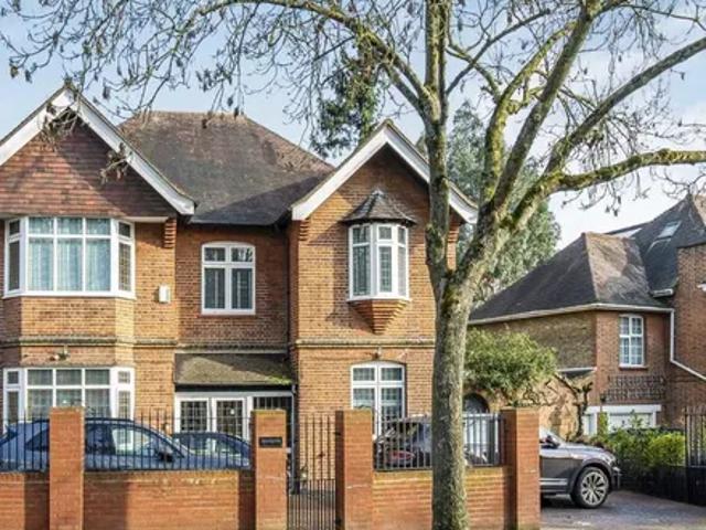 The Grove, London, TW7 4RW, United Kingdom | 5 bed house for rent #139070820 | Rentberry