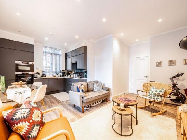 The Grove, TW7, London