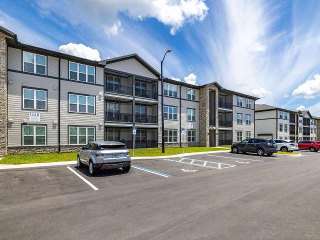 The Groves at Lake Juliana 3 Bedroom Apartment for Rent at 935 Groves Blvd, Auburndale, FL 33823