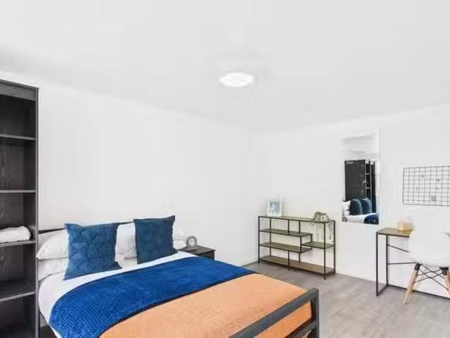 The Groves Flat 1 2 Bedroom House
