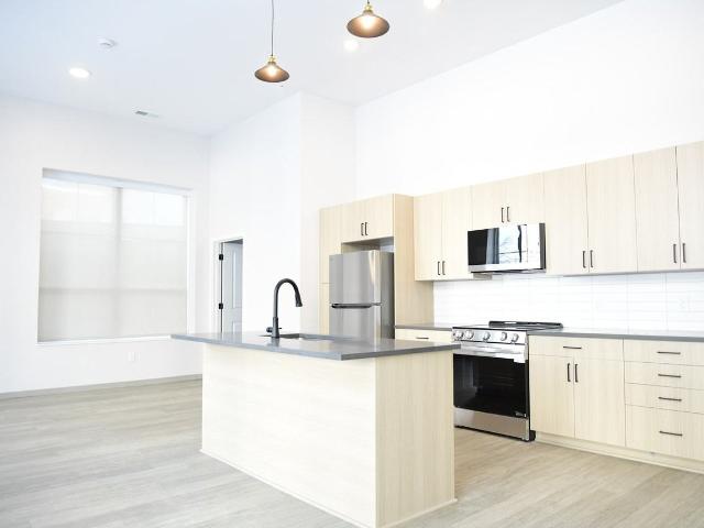 The Guild 2 Bedroom Apartment for Rent at 303 E 6th Ave, Columbus, OH 43201 Weinland Park