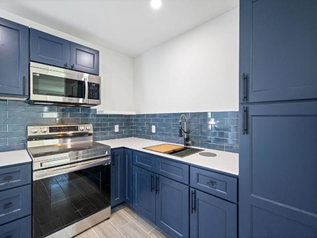 The Gwendolyn Apartments Studio Apartment for Rent at 3012 Broadway, West Palm Beach, FL 33407 Northwood