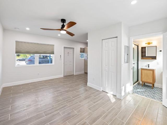 The Gwendolyn Apartments Studio Apartment for Rent at 3012 Broadway, West Palm Beach, FL 33407 Northwood