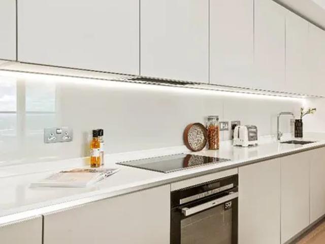 The Gym, Fortunes Walk, London, E20 1JA, United Kingdom | 2 bed apartment for rent #125330125 | Rentberry