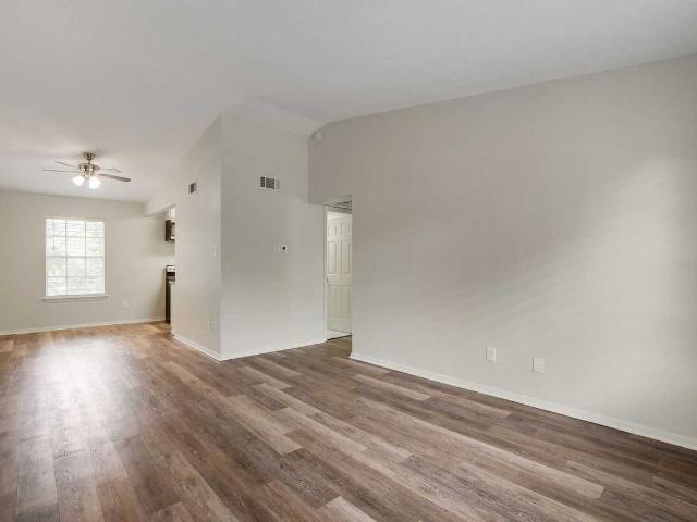 The Dover 2 Bedroom Apartment for Rent at 1105 Uta Blvd, Arlington, TX 76013