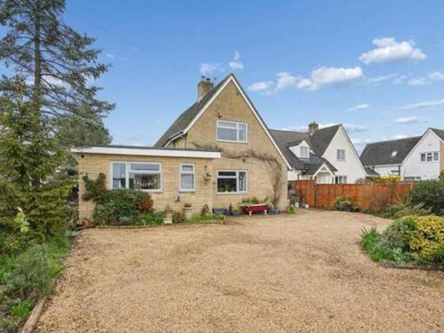 The Downs, Standlake, 3 Bedroom Detached