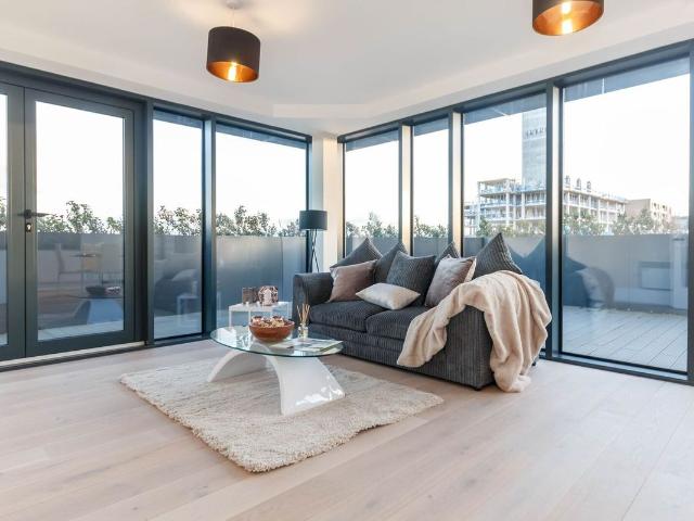 The Dock Office, Furness Quay, Salford Quays M50, 2 bed flat to rent, £1,550 pcm | PrimeLocation