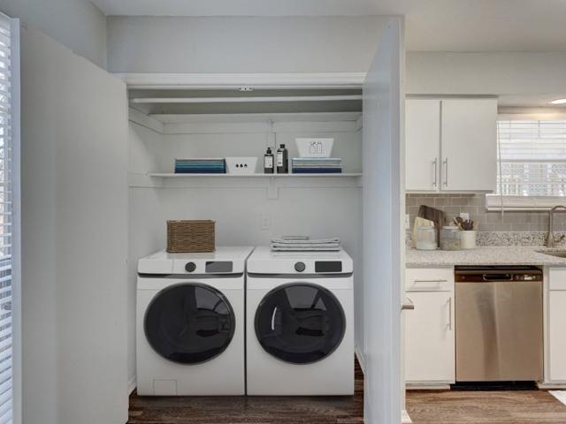 The Domain Apartments 2 Bedroom Apartment for Rent at 4722 Dansey Drive, Raleigh, NC 27616