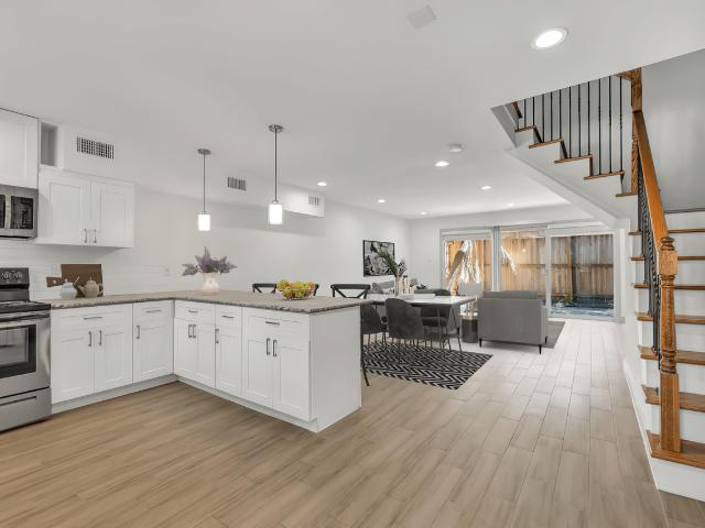 The Dawson at Stratford Apartments 1 Bedroom Apartment for Rent at 2623 Whitney St, Houston, TX 77006 Neartown Montrose