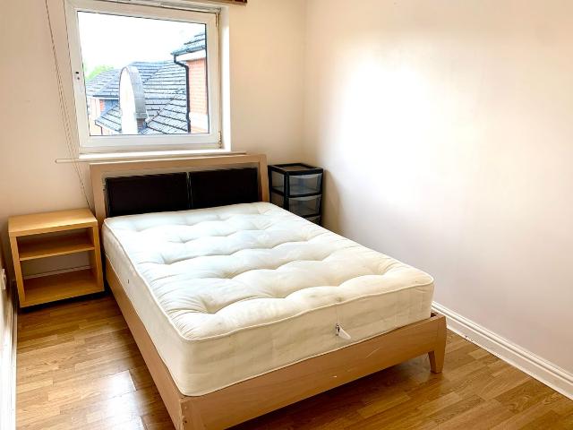 The Deansgate, Manchester M14, 2 bed flat to rent, £1,100 pcm | PrimeLocation