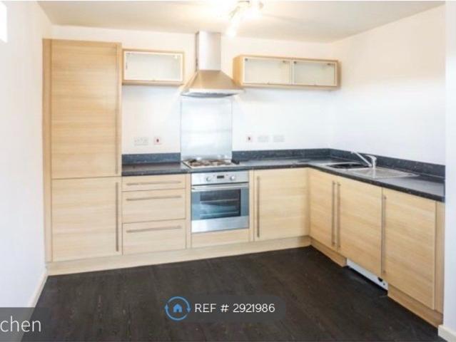The Decks, Runcorn WA7, 2 bed flat to rent, £850 pcm | PrimeLocation