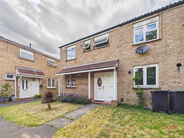 The Dell, Woodston, Peterborough PE2, 3 bed end terrace house to rent, £1,095 pcm | PrimeLocation
