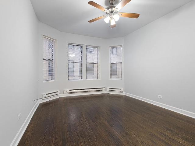 The Dickens Courtyard 2 Bedroom Apartment for Rent at 3631 W Dickens Ave, Chicago, IL 60647 Logan Square