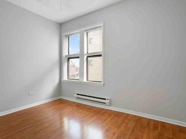 The Dickens Courtyard 2 Bedroom Apartment for Rent at 3631 W Dickens Ave, Chicago, IL 60647 Logan Square