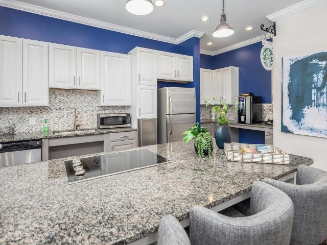 The District 3 Bedroom Apartment for Rent at 10015 Madison Square Pl, Charlotte, NC 28216 Wedgewood