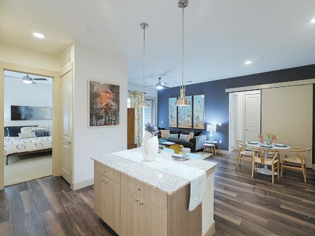 The Drake on Summit 1 Bedroom Apartment for Rent at 1424 Summit Ave, Fort Worth, TX 76102 Sunset Terrace