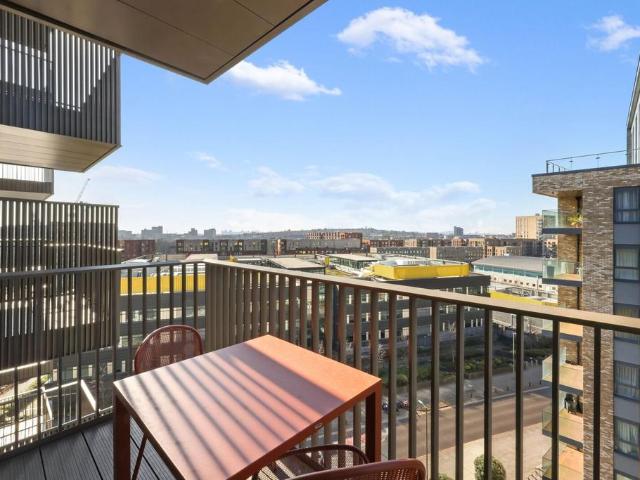 The Draper, Colindale, London, NW9 1 bed flat to rent £2,165 pcm £500 pw