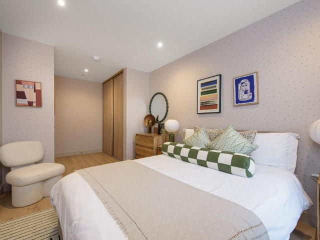 The Draper, Colindale, London, NW9 1 bed flat to rent £2,120 pcm £489 pw