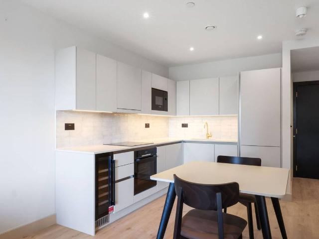 The Draper, Colindale, London NW9, 1 bed flat to rent, £2,125 pcm | PrimeLocation
