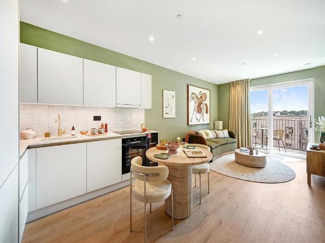 The Draper, 6 Caversham Rd, NW9 Studio to rent £2,000 pcm £462 pw