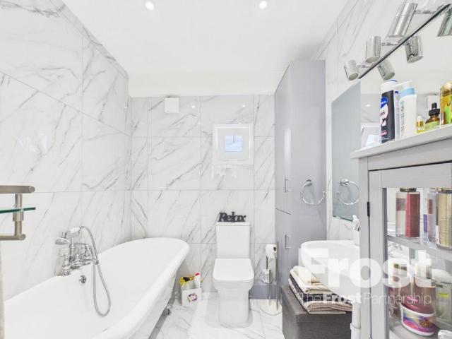 The Drive, Feltham, TW14 4 bed semi detached house to rent £2,600 pcm £600 pw