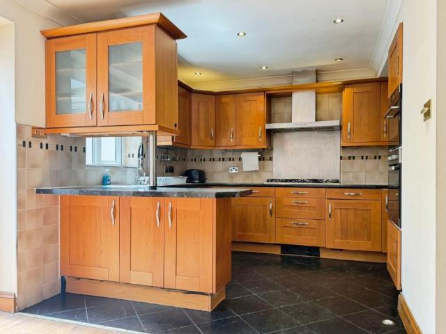 The Drive, Hounslow 4 bed semi detached house to rent £3,350 pcm £773 pw