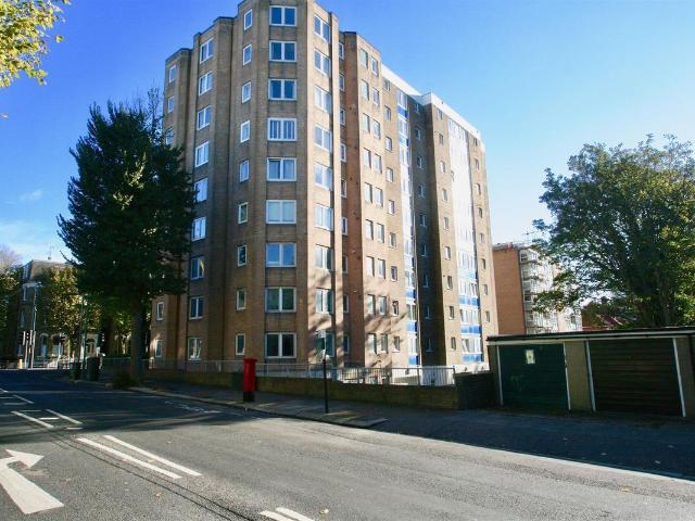 The Drive, Hove BN3, 2 bed flat to rent, £1,550 pcm | PrimeLocation