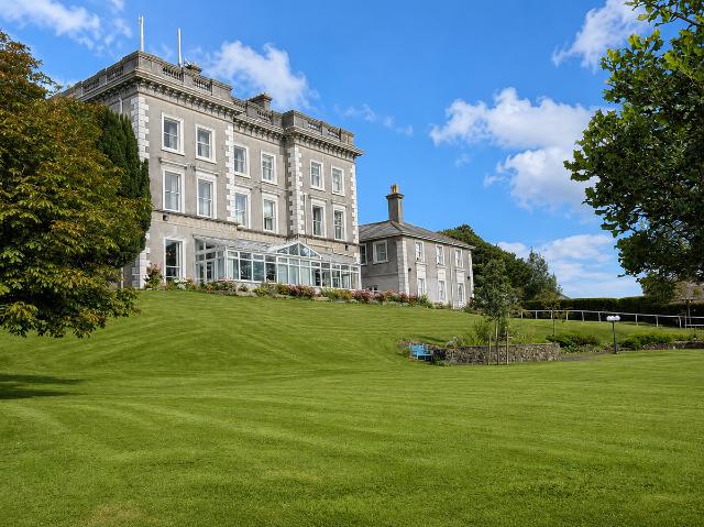 The Drive, Hartley PL3, 1 bed property to rent, £850 pcm | PrimeLocation