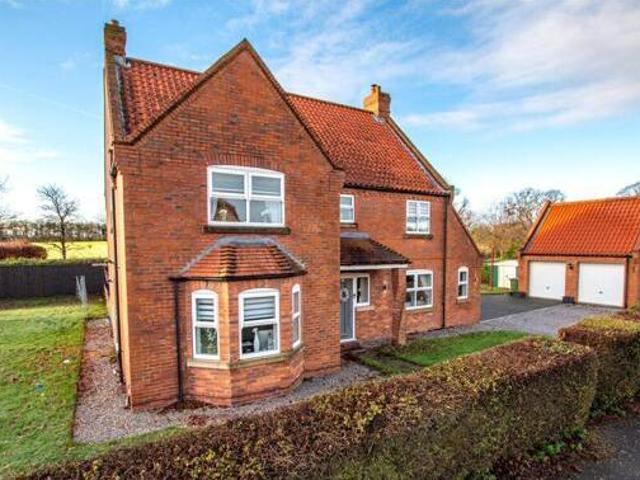The Drive, Waltham, 4 Bedroom Detached