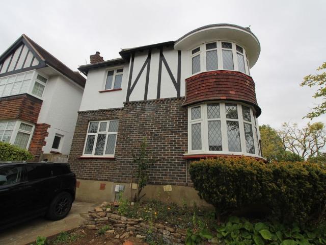 The Droveway, Hove, East Sussex BN3, Studio to rent, £1,000 pcm | PrimeLocation