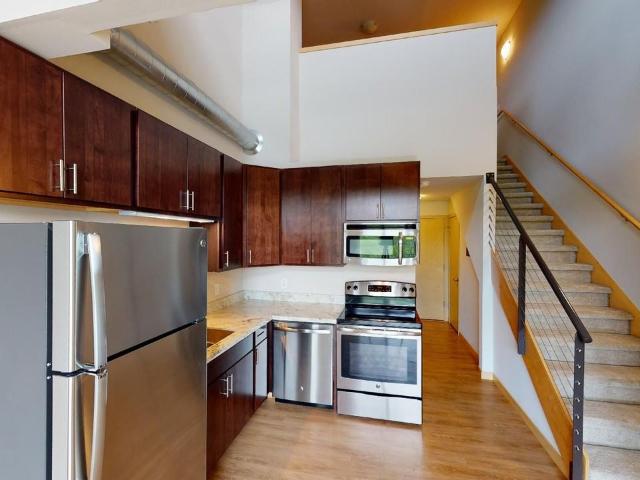 The Dude Abodes 2 Bedroom Apartment for Rent at 902 Drake St, Madison, WI 53715 Greenbush