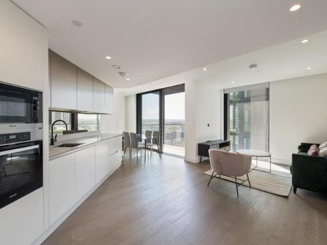 The Dumont, London SE1 1 bed apartment to rent £3,142 pcm £725 pw