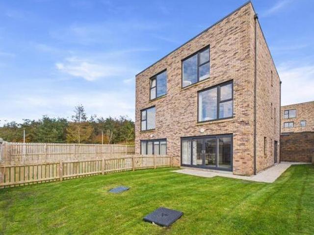 The Dunlin, East Kilbride, 4 Bedroom Semi detached