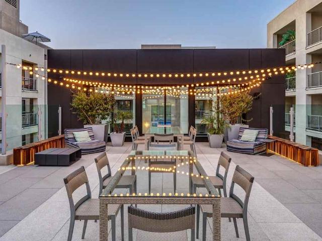 The Dylan 2 Bedroom Apartment for Rent at 7111 Santa Monica Blvd, West Hollywood, CA 90046 West Hollywood