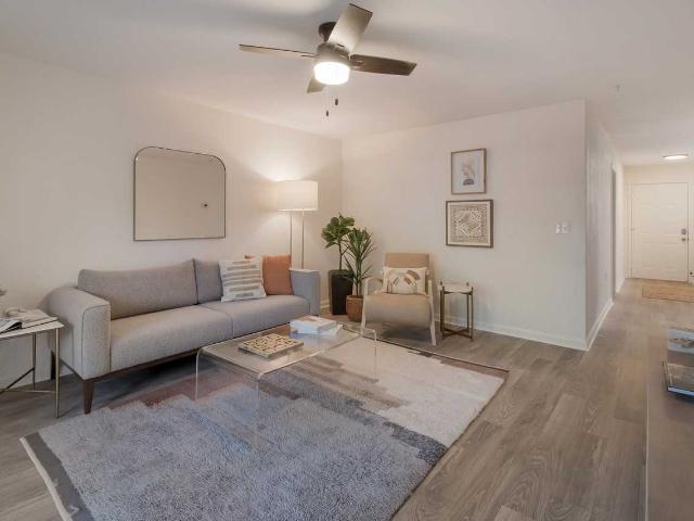 The Emerson 1 Bedroom Apartment for Rent at 2426 Thoroughbred Dr, Bowling Green, KY 42104