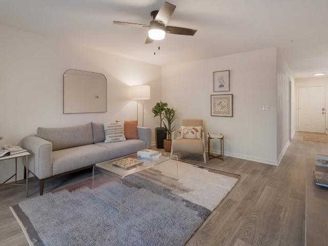 The Emerson 1 Bedroom Apartment for Rent at 2426 Thoroughbred Dr, Bowling Green, KY 42104