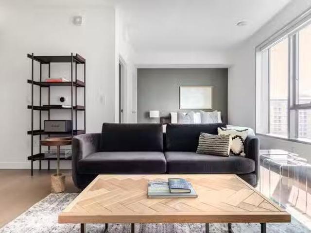 The Emerson, 225 S Grand Ave, Bunker Hill 1 Bedroom 1 Bath