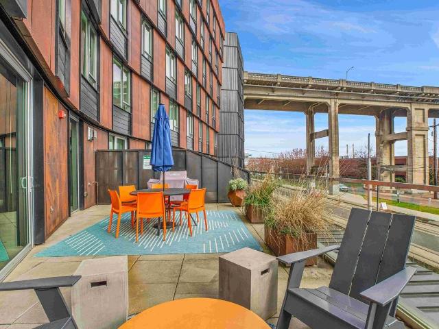 The Emery 1 Bedroom Apartment for Rent at 3155 S Moody Ave, Portland, OR 97239 Corbet Terwilliger Lair Hill