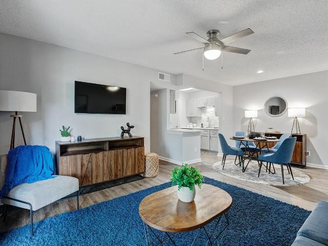 The Emory 3205 E Olive Road 2 Bedroom Apartment for Rent at 3205 E Olive Rd, Pensacola, FL 32514