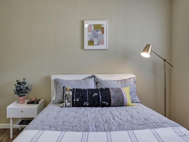 The Enclave 2 Bedroom Apartment for Rent at 3636 Se Mall St, Portland, OR 97202 Creston Kenilworth