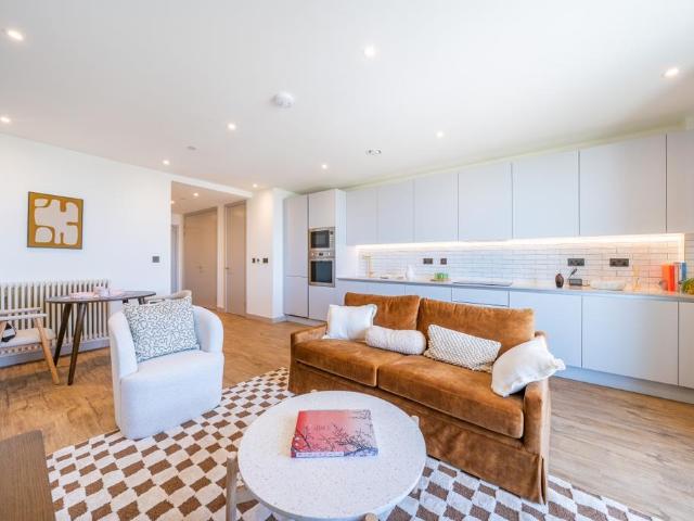 The Eades, 11 Selborne Road London E17 1 bed apartment to rent £2,400 pcm £554 pw