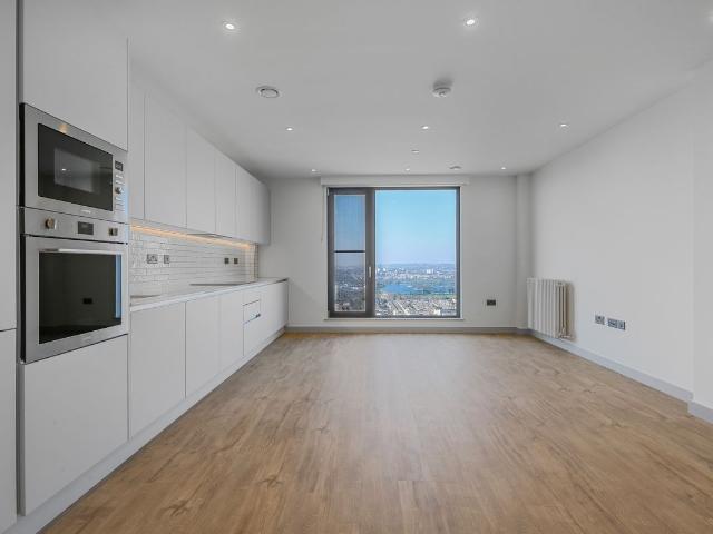The Eades, 11 Selborne Road, London E17, 1 bed flat to rent, £2,425 pcm | PrimeLocation