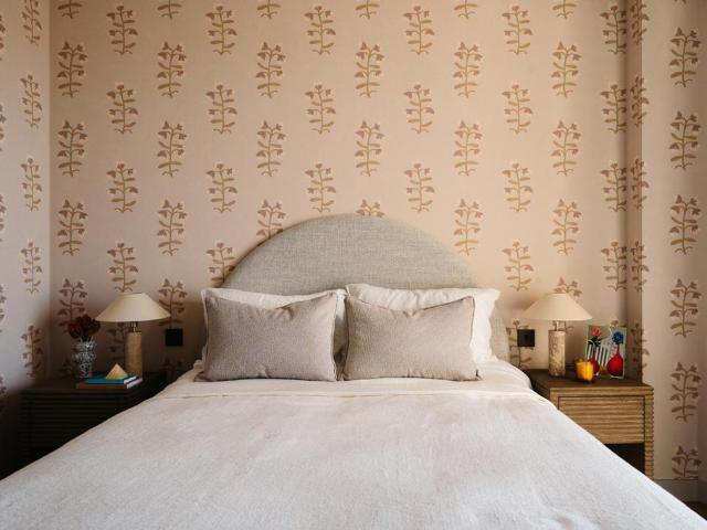 The Eades, 11 Selborne Road, London. Studio to rent £2,260 pcm £522 pw