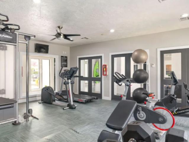 The Eagle at Lakewood 1 Bedroom Apartment for Rent at 7150 E Grand Ave, Dallas, TX 75223 Coronado Hills Gastonwood